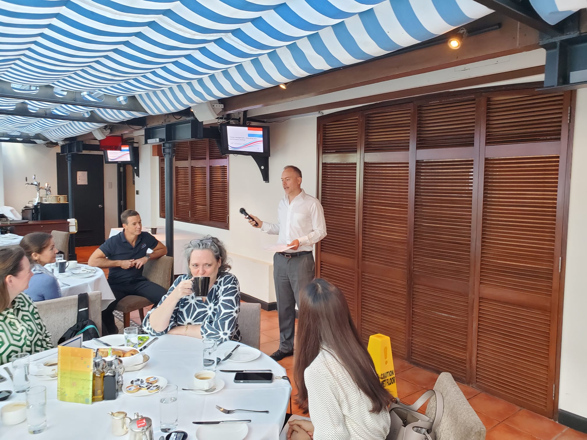 Breakfast Talk | Nederlandse Vereniging Hong Kong